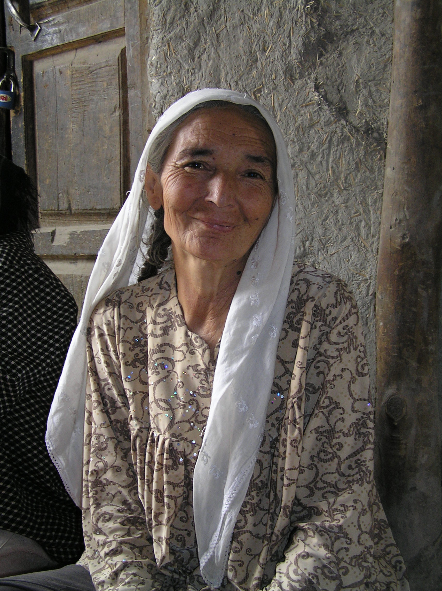 Home - Uyghurche